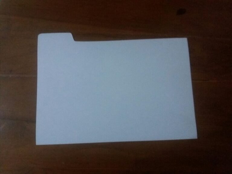 Kepka ANRI No. 11 Tahun 2000 tentang STANDAR BOX ARSIP - Anita